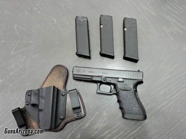 Glock G21 Gen 3 45apc 4.61" barrel 3-13 round Glock magazines ...